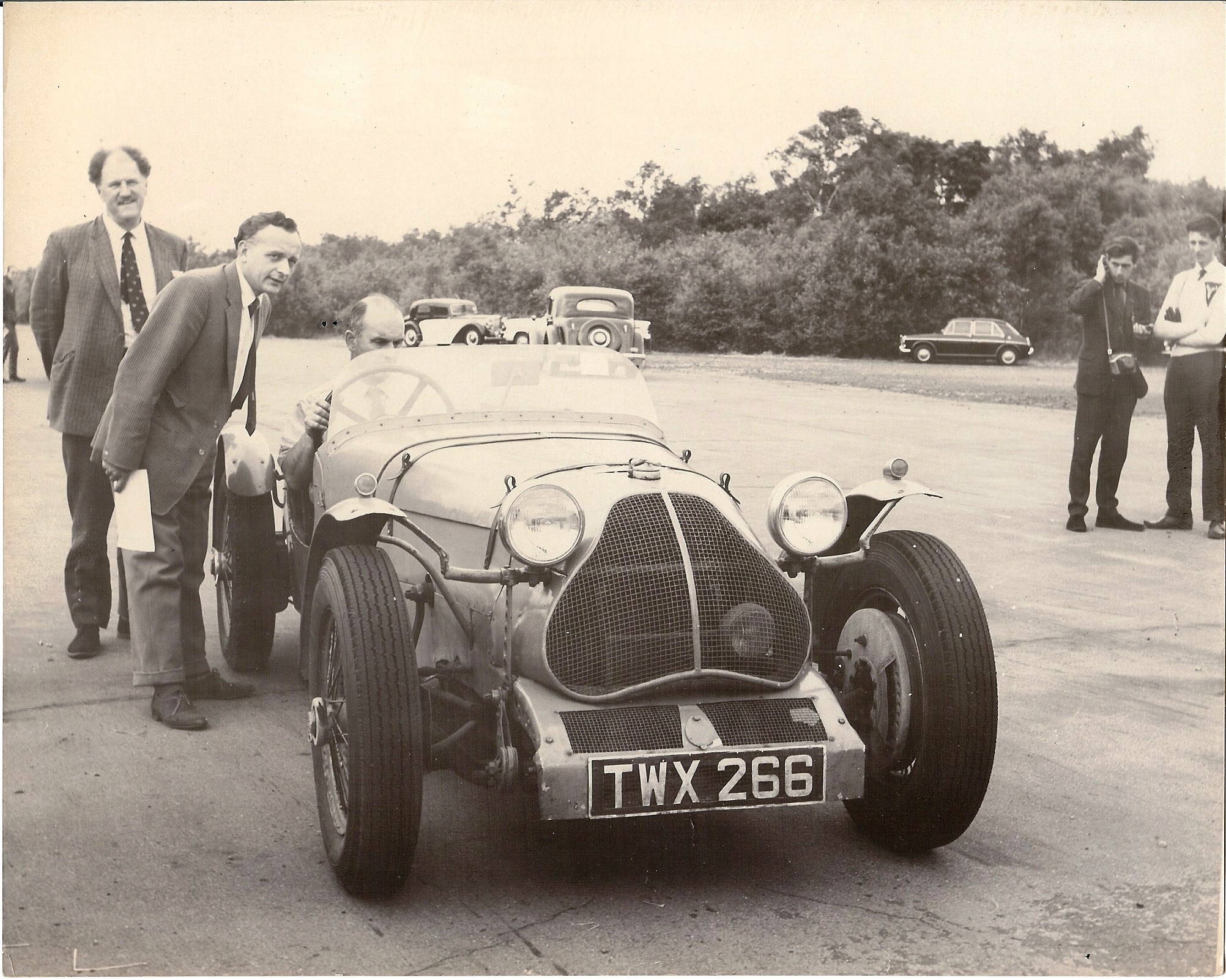 The Doug Woodrow Collection – Alvis Archive