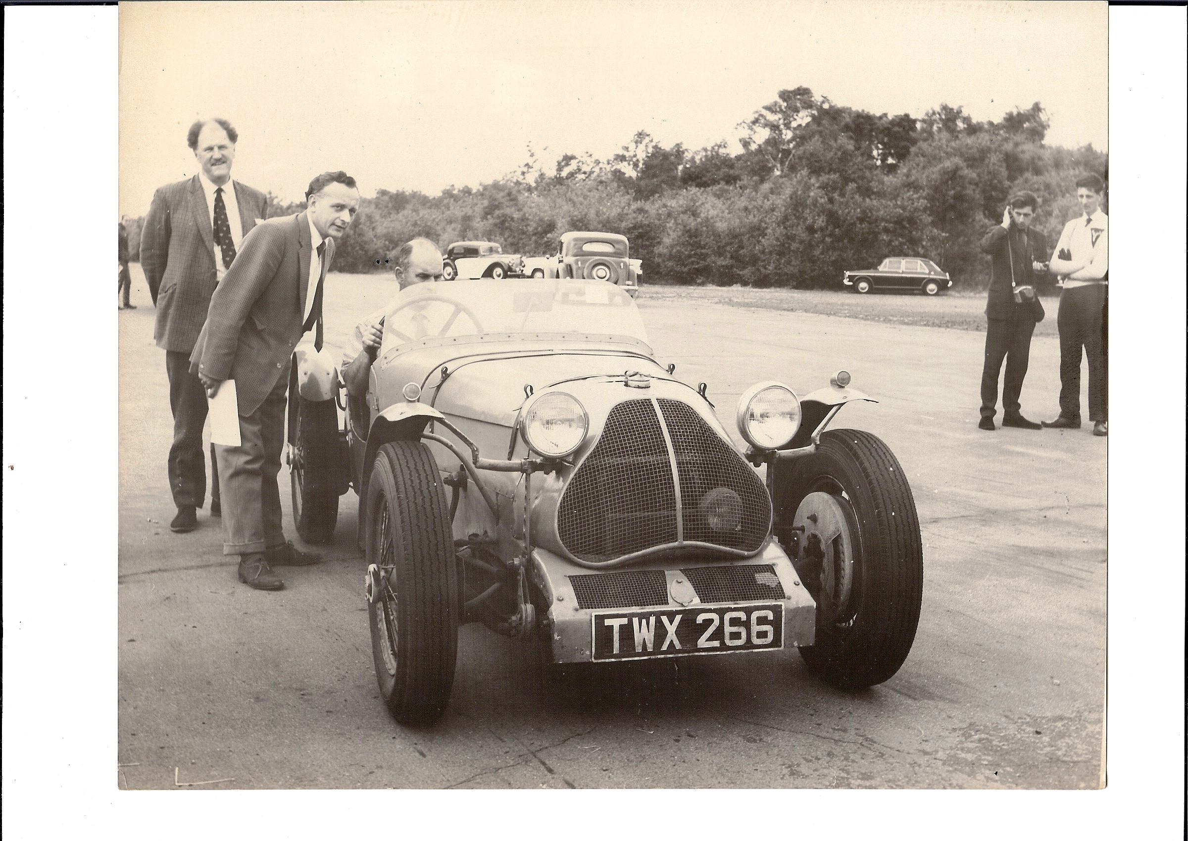 The Doug Woodrow Collection – Alvis Archive